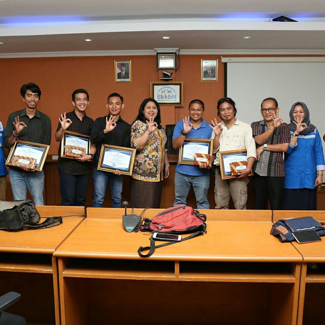 Redaktur Foto UKM LIMA Juara Tiga Lomba Foto - UIN Alauddin Makassar